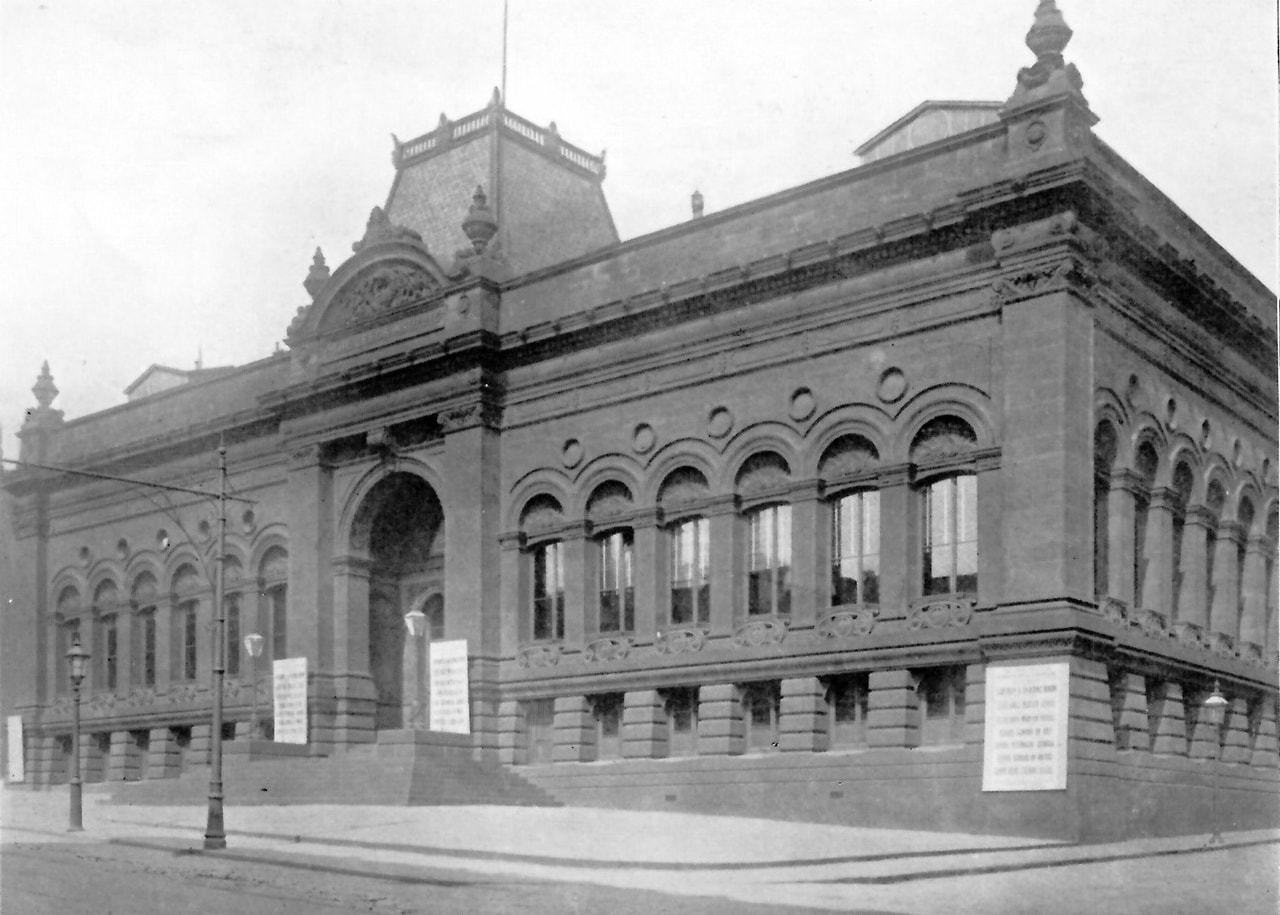 The 200-year history of Leeds Beckett University